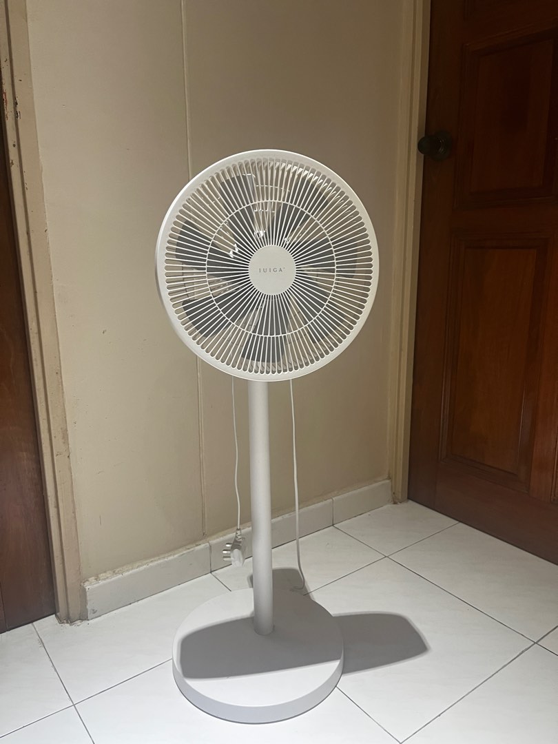 IUIGA Standing Fan - White, Furniture & Home Living, Lighting & Fans ...