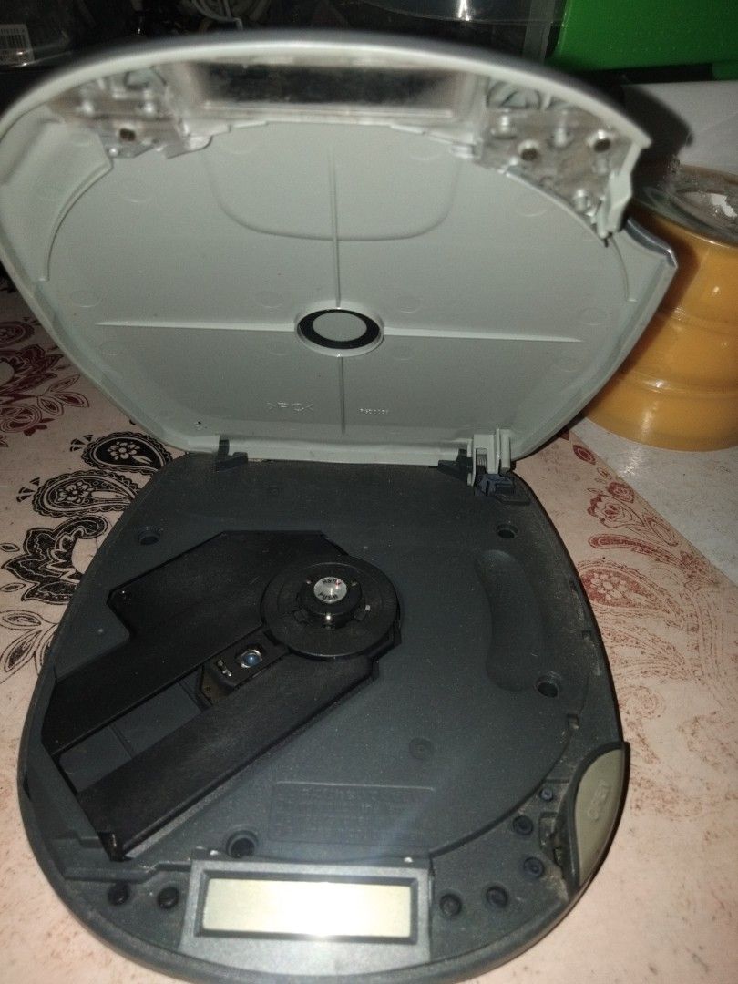 Panasonic portable cd player (rosak), Hobbies & Toys, Music & Media ...