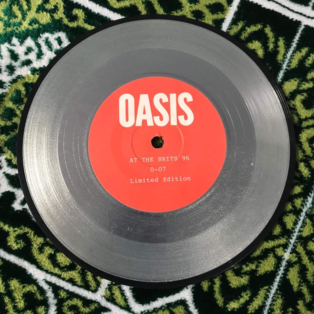 Vinyl Piringan Hitam OASIS Vinyl Oasis - At The Brits 96 Regular price ...