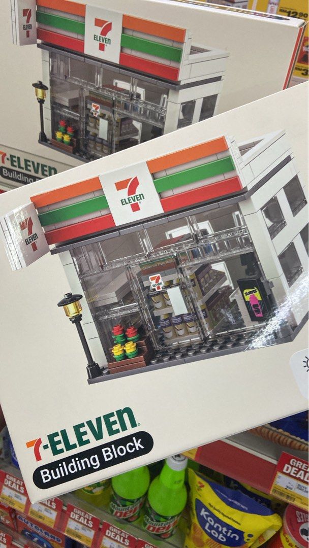 7 ELEVEN building block limited edition 2025, Hobbies & Toys, Toys ...
