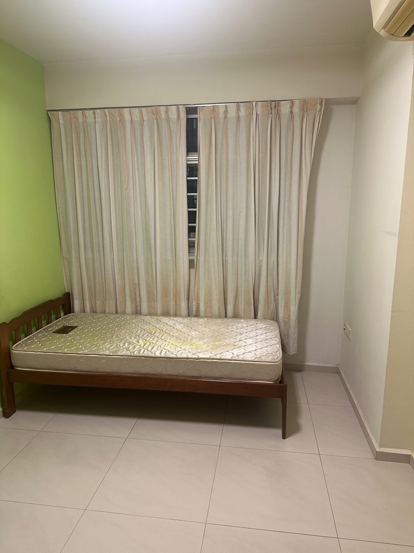 Common room for rent, Property, Rentals, Room Rentals on Carousell