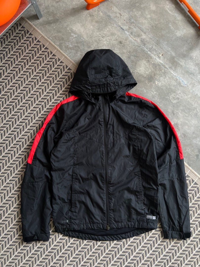 Nike Windbraker, Men's Fashion, Coats, Jackets and Outerwear on Carousell