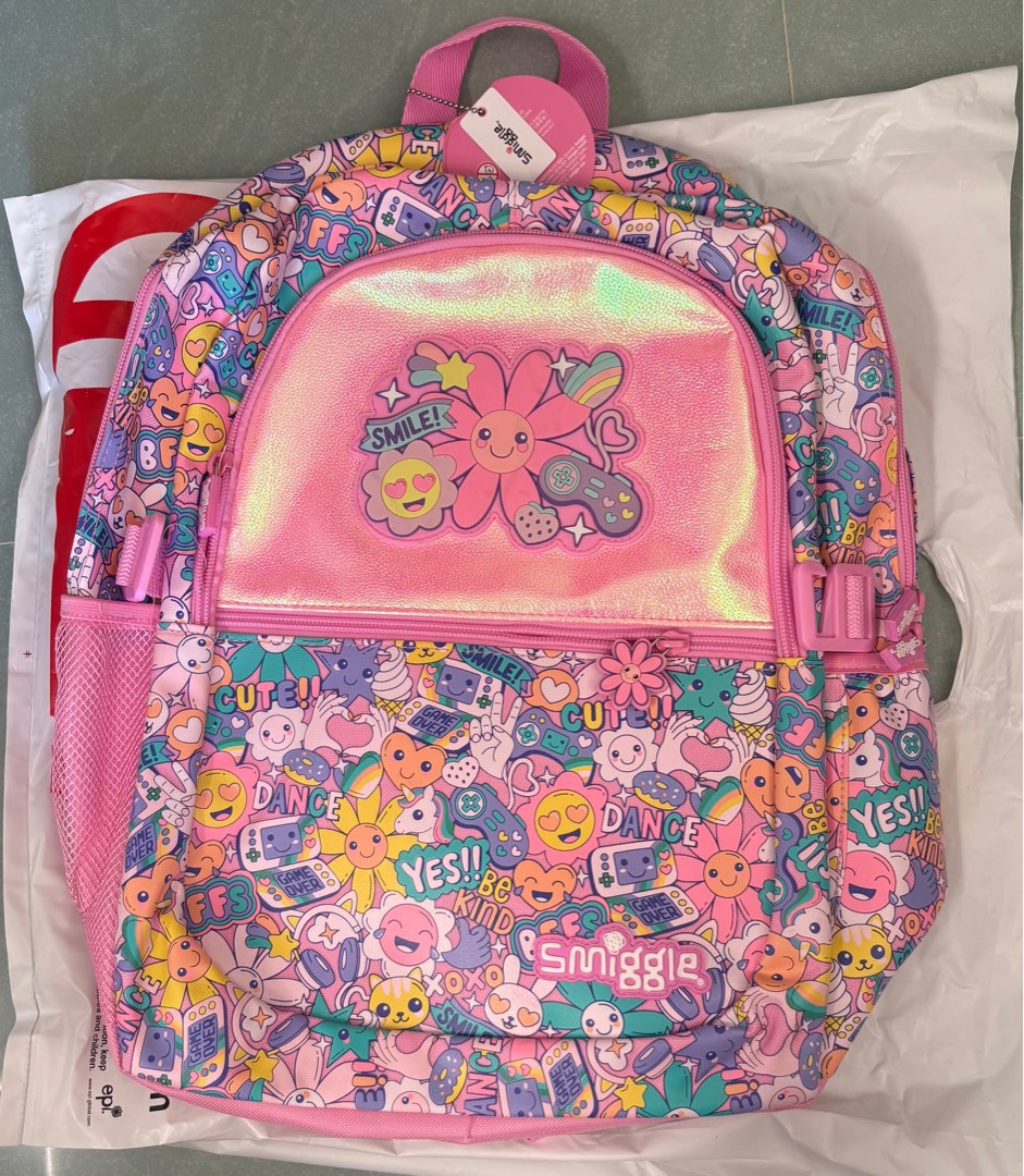 Smiggle-attach backpack, 女裝, 手袋及銀包, 背囊 - Carousell