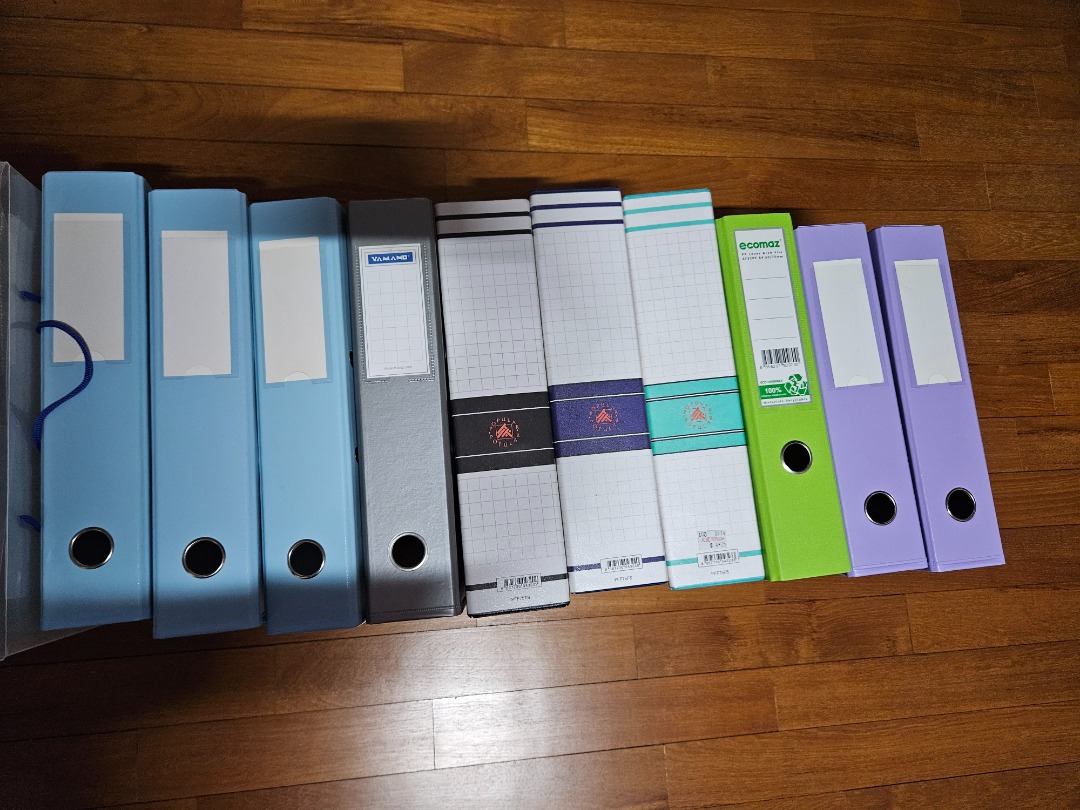 A4 Level Arch Ring Files + free 2 files, Hobbies & Toys, Stationery & Craft, Other Stationery ...