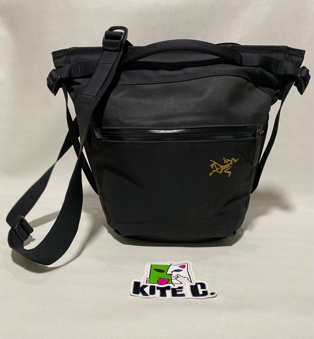 Arcteryx arro 8, Men's Fashion, Bags, Sling Bags on Carousell