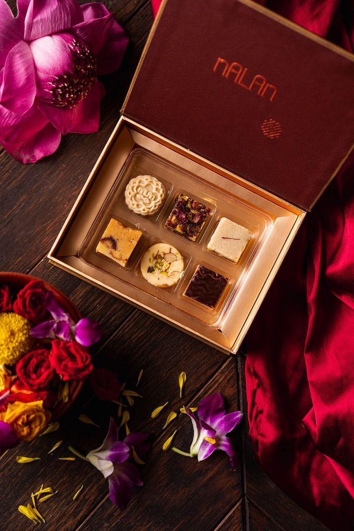 Deepavali Gift Box / Economical & Elegant Gift Pack / Sweet Box, Food ...