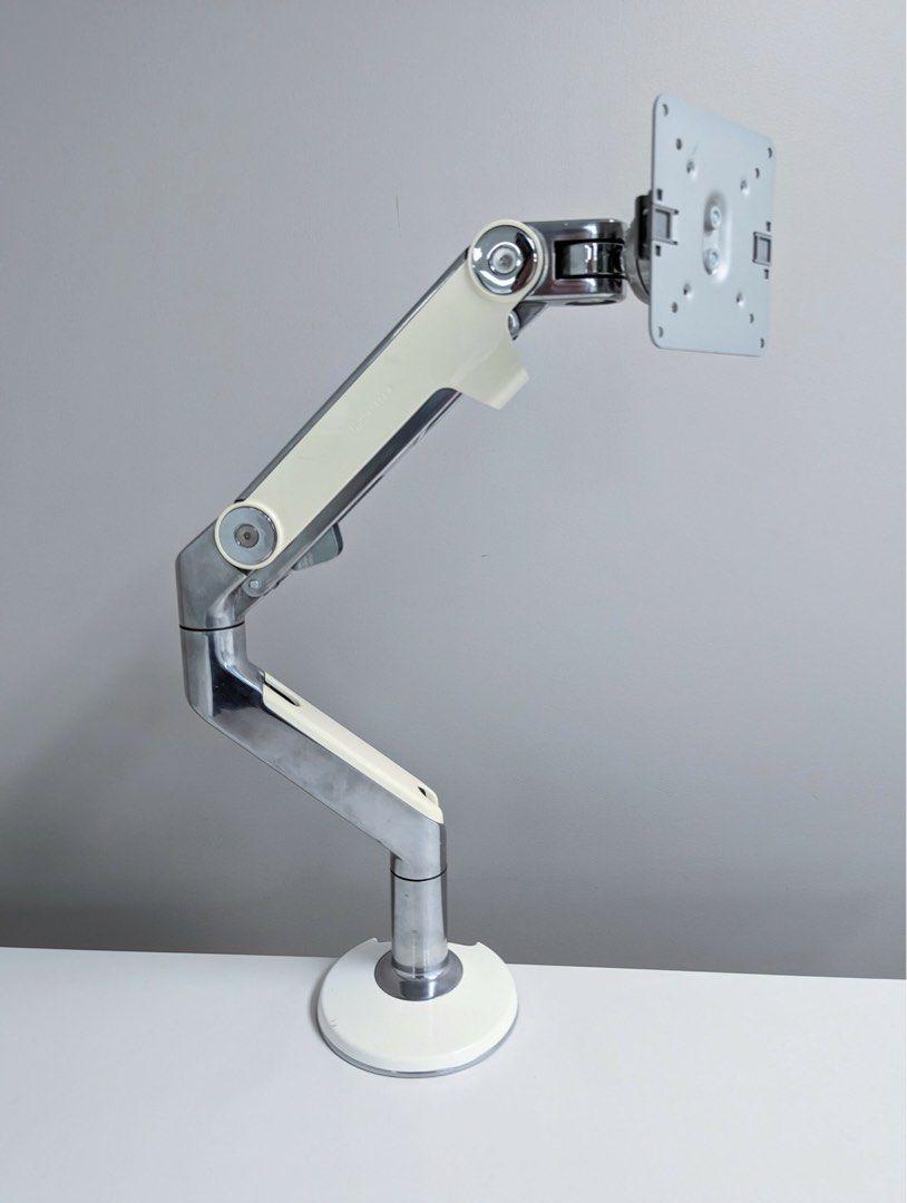 Humanscale Monitor Arm, Mobile Phones & Gadgets, Mobile & Gadget ...