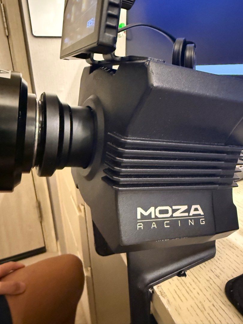 MOZA R5 F1 套裝‼️‼️, 電腦＆科技, 電腦周邊及配件, 其他 - Carousell