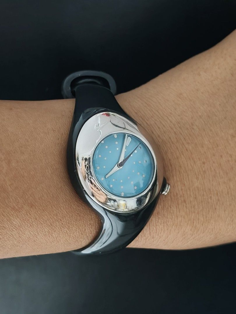Nike Triax Blue dial 50m water Resistant Shaped strap Ladies Watch ...