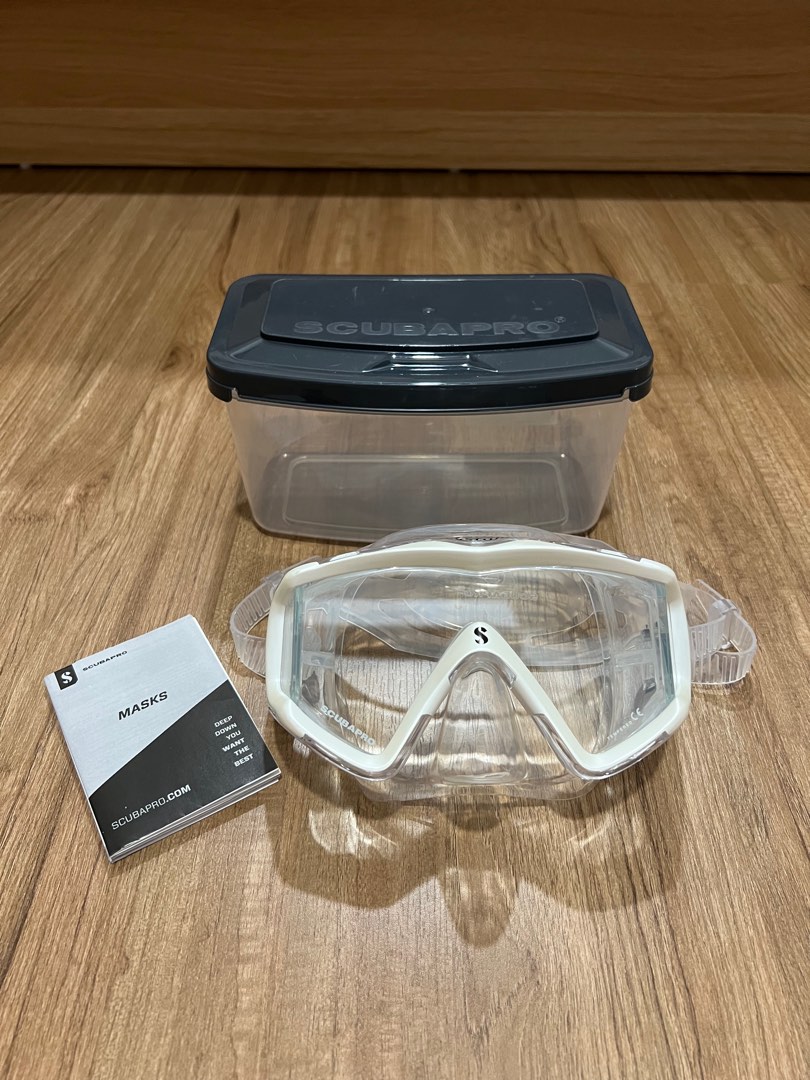 Scubapro Crystal VU Mask, Sports Equipment, Other Sports Equipment and ...