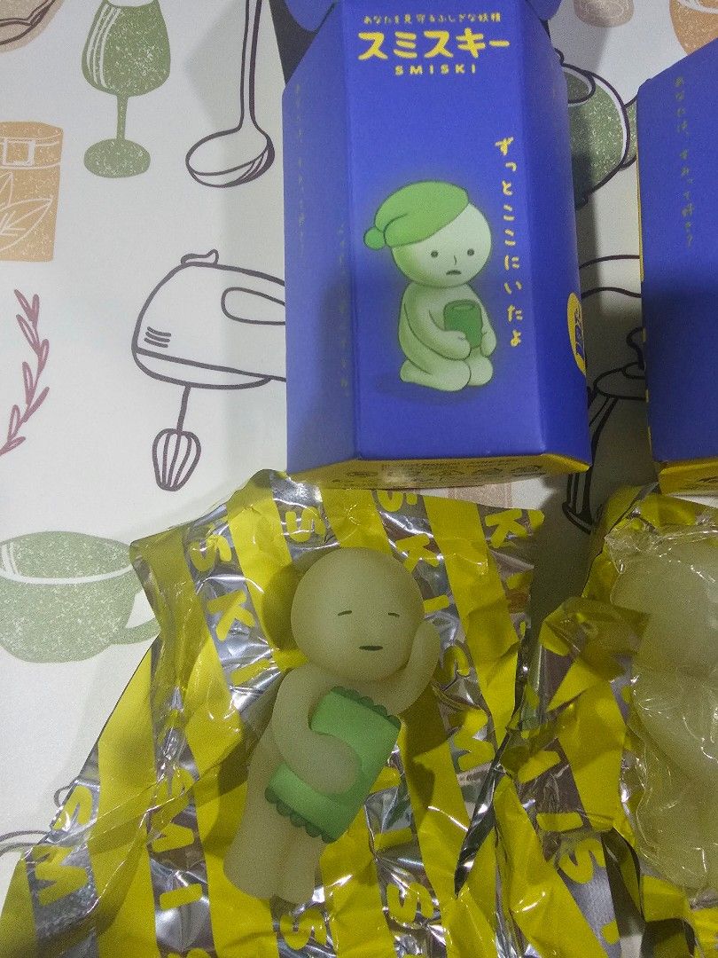 Smiski glow in the dark x bed mini figure [smiski cuddle is SOLD ...