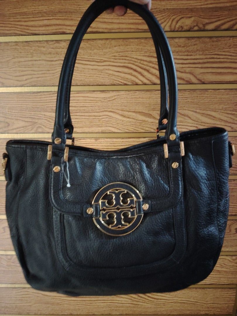 Tory tote, Luxury, Bags & Wallets on Carousell