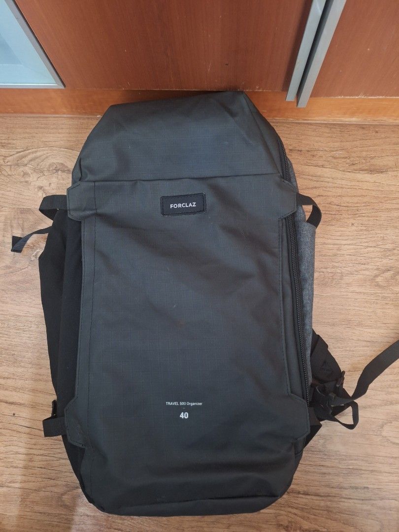 Forclaz Travel 500 Organizer Backpack 40L - Black, Men's Fashion, Bags ...