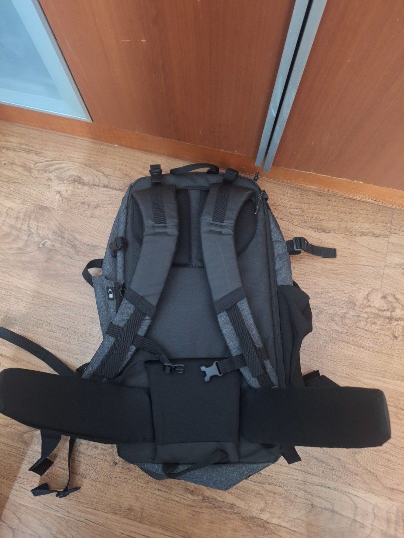 Forclaz Travel 500 Organizer Backpack 40L - Black, Men's Fashion, Bags ...