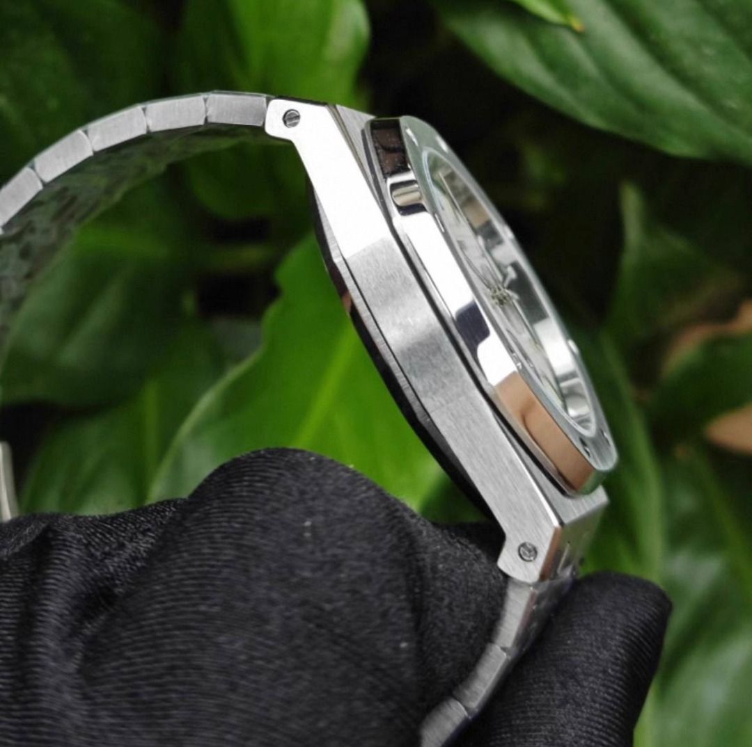 [IN STOCK] SEIKO AP MOD ROYAL OAK 42MM (BLACK & WHITE CHRONOGRAPH), Men ...