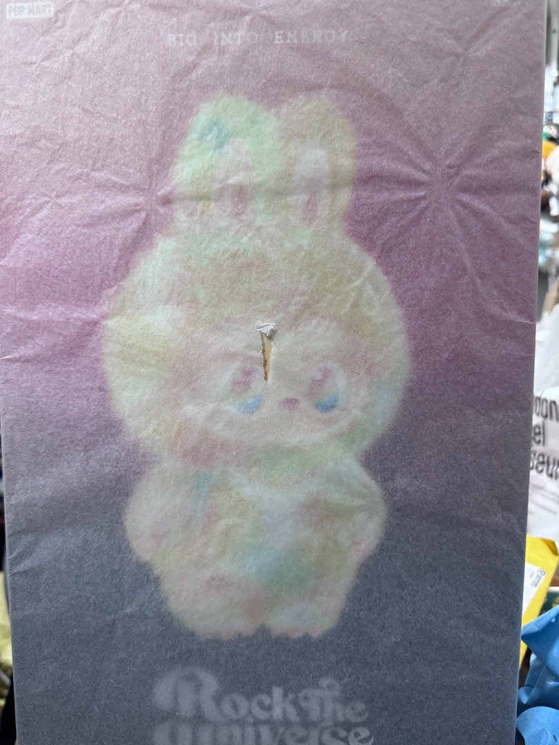 labubu rock, 興趣及遊戲, 玩具 & 遊戲類 - Carousell