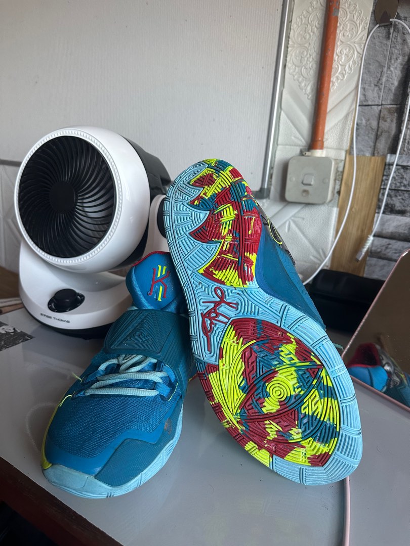 NIKE KYRIE 6 (court shoe), Men's Fashion, Footwear, Sneakers on Carousell