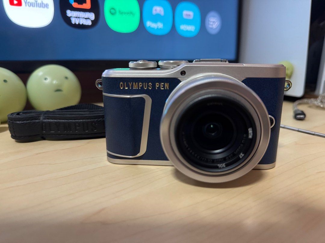 Olympus PEN E-PL9 Camera with LUMIX G Vario 12-32mm, Photography, Cameras on Carousell