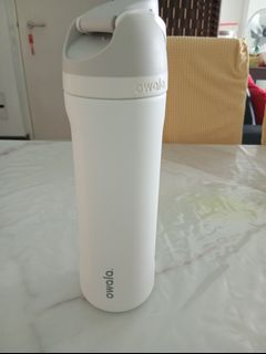 Owala freesip 24oz (open air), Furniture & Home Living, Kitchenware ...