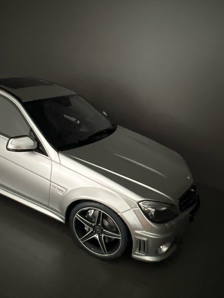 1/18 gt spirit w204 mercedes amg c63 silver, Hobbies & Toys, Toys ...