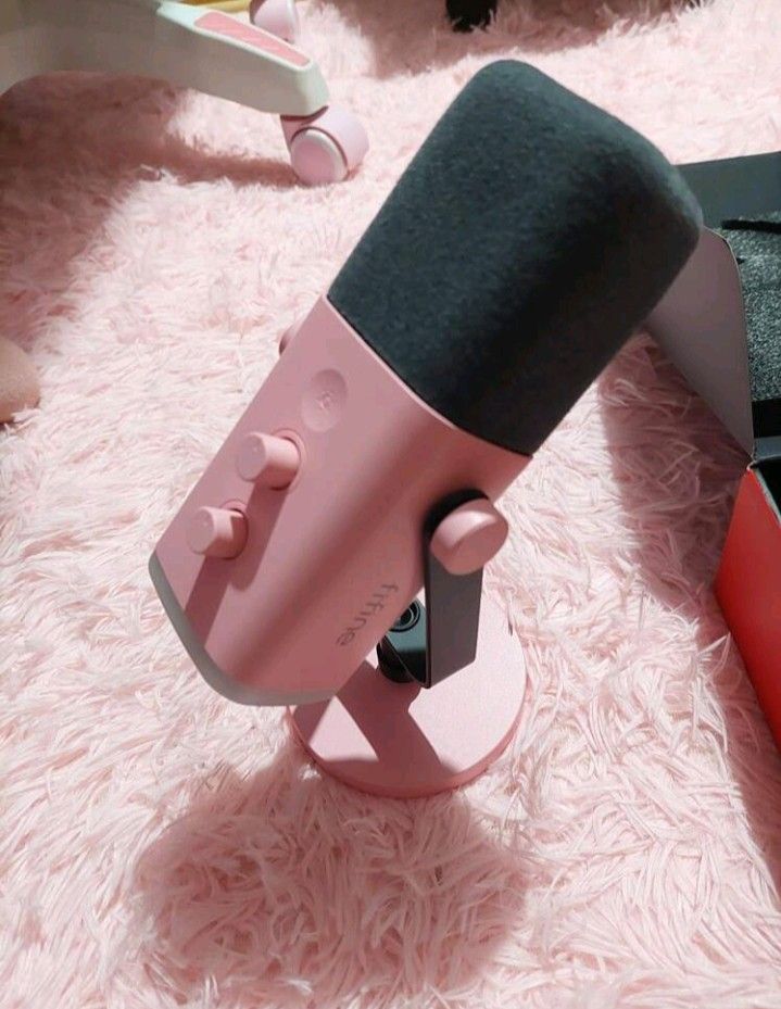 Fifine AM8 Pink, Audio, Microphones on Carousell