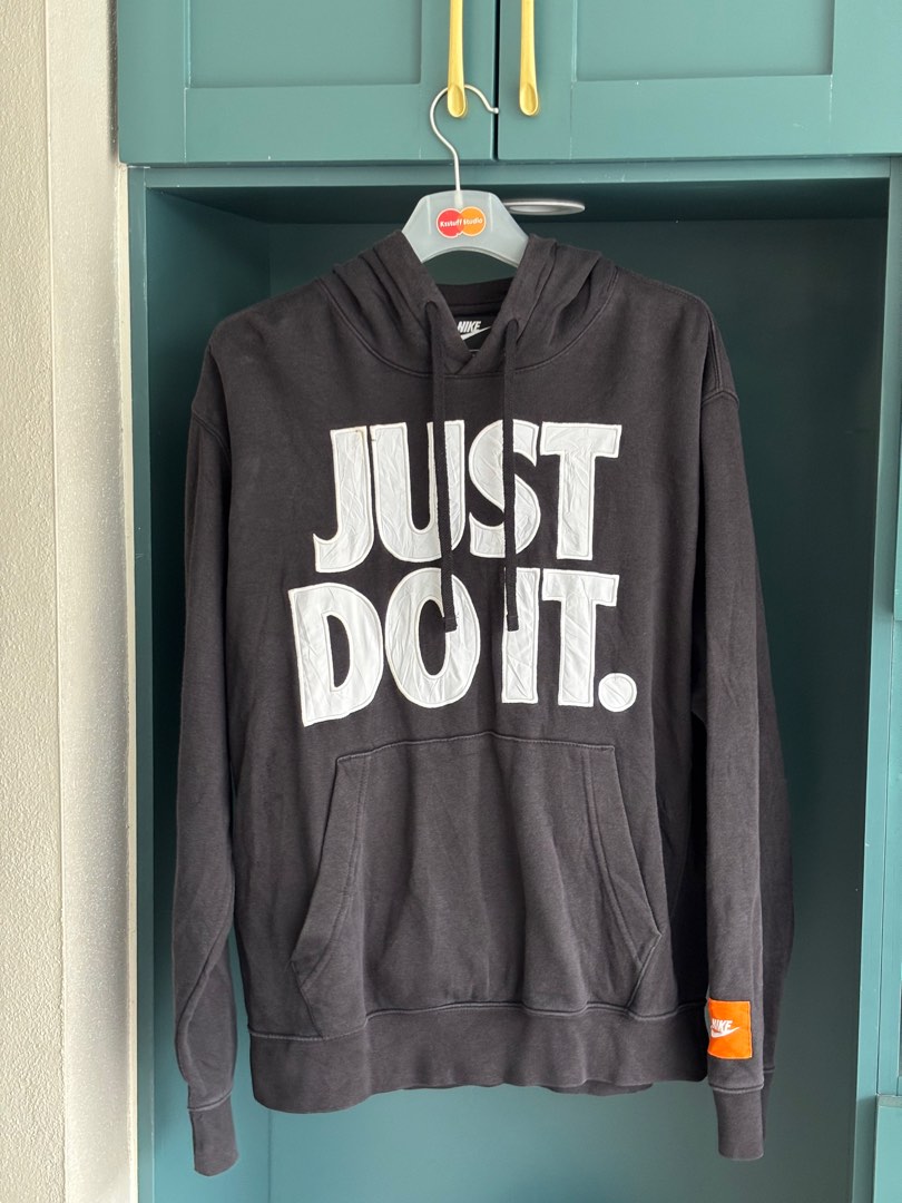 Nike Spell Put JUST DO IT, Men's Fashion, Tops & Sets, Hoodies on Carousell