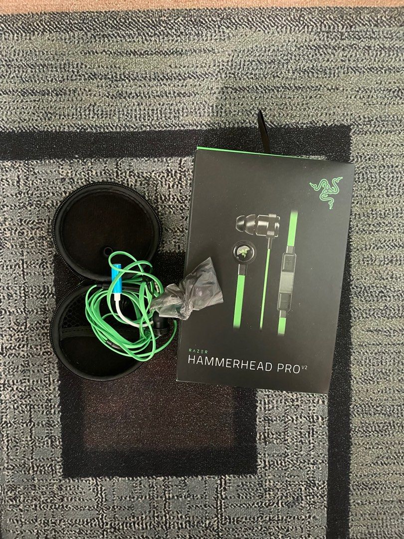 Razer Hammerhead Pro V2 In Ear Gaming Headphones Earbud with Mic (Audio ...