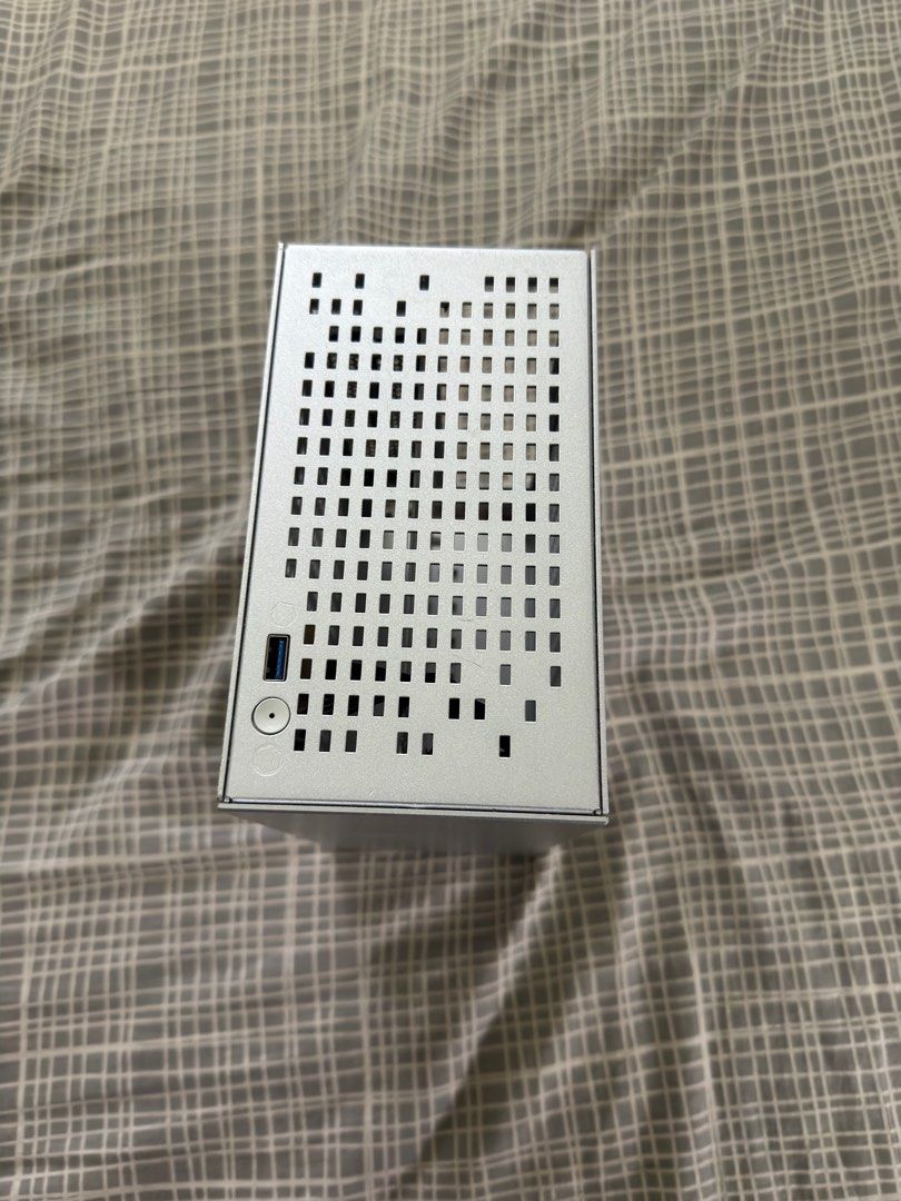 SKTC A07 4.3L ITX Case, Computers & Tech, Parts & Accessories, Computer ...