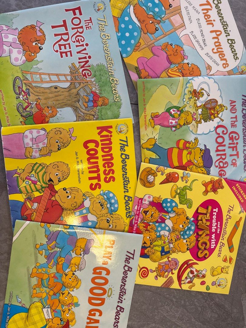 “The Berenstain Bears “Classic Collection, 興趣及遊戲, 書本 & 文具, 兒童書籍 - Carousell