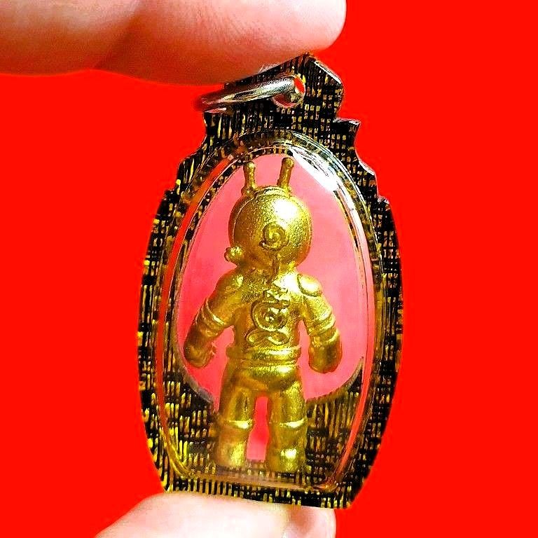 [$45] Masked Rider Hoon Payon Bodyguard/Hoon Payong Roop Lor/Hoon Pa Yong/HPY/魂帕勇, Gold Color ...