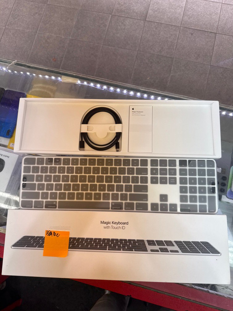 Apple Magic Keyboard With Touch ID, Computers & Tech, Parts ...