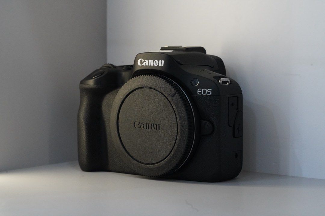 canon eos r100 sc1k Body Complete Set | Warranty ., Photography, Cameras on Carousell
