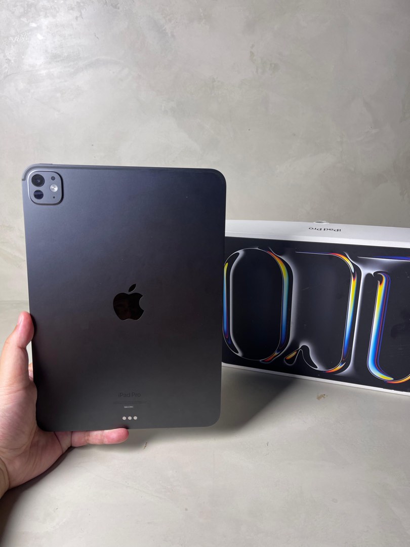 iPad pro m4 2024 256GB iBox wifi only ( space gray ), Telepon Seluler ...