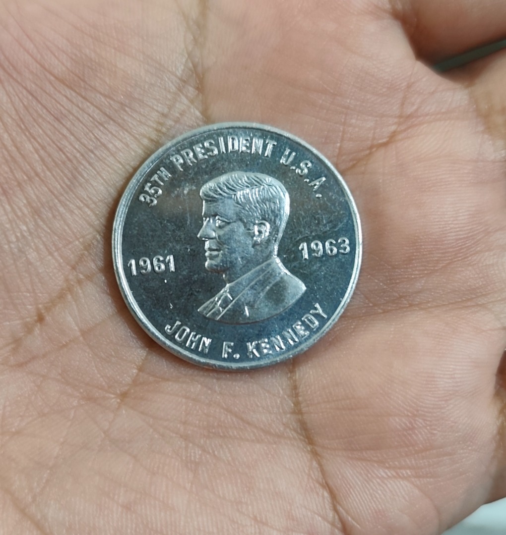 JOHN F KENNEDY 35TH PRESIDENT USA MEMBER C.C.O.A. 1965 COIN MEDAL ...