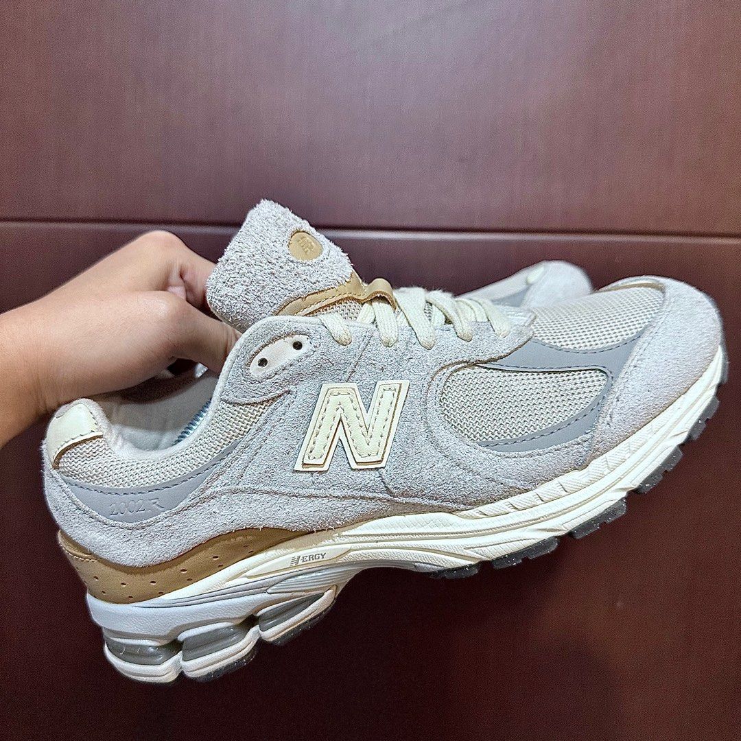NB 2002R warna jarang uk 38 original, Fesyen Wanita, Sepatu di Carousell