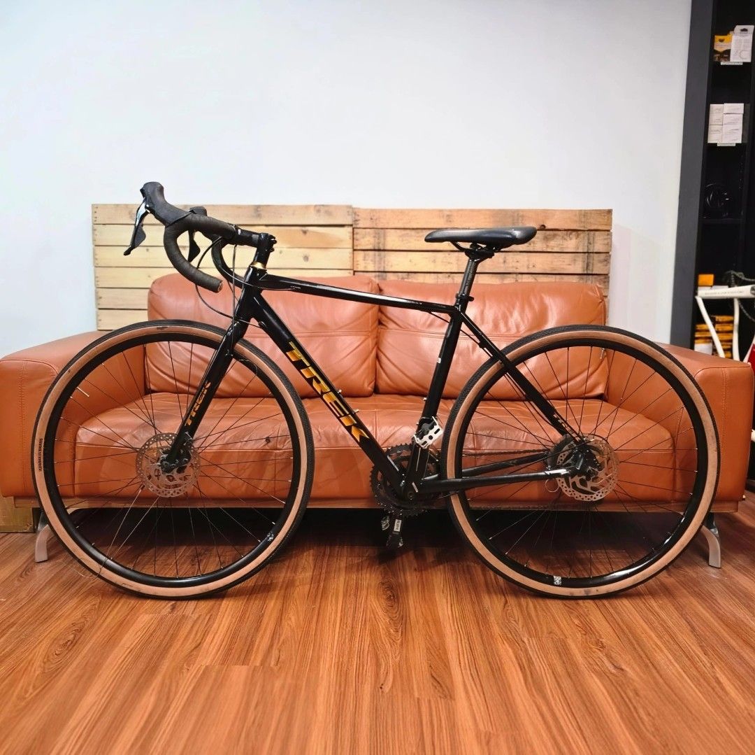 Trek Zektor 3 Gravel Bike, Sports Equipment, Bicycles & Parts, Bicycles on Carousell