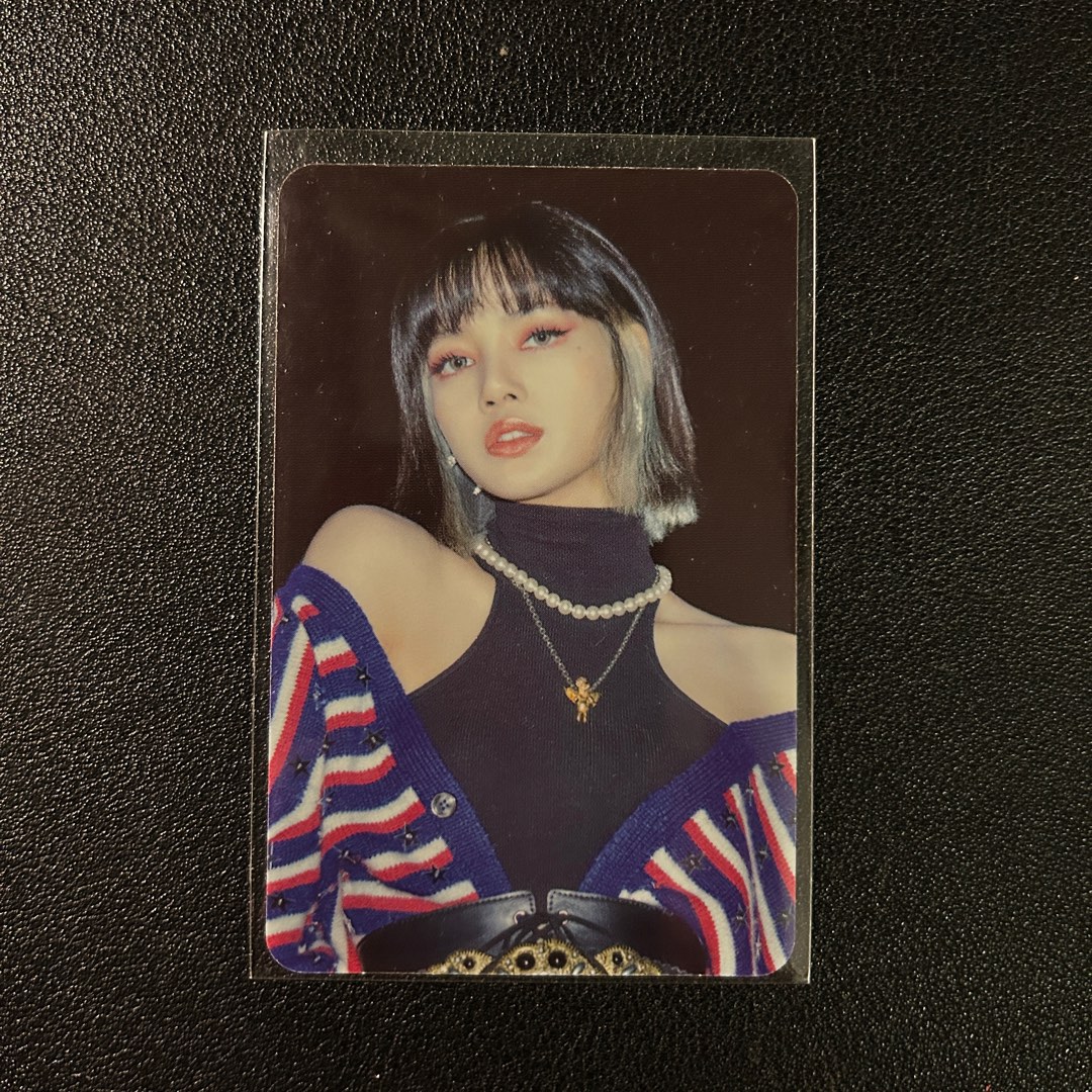 BLACKPINK Lisa 小卡 4+1 5th Anniversary photobook 5週年, 興趣及遊戲, 收藏品及紀念品, 韓流 ...