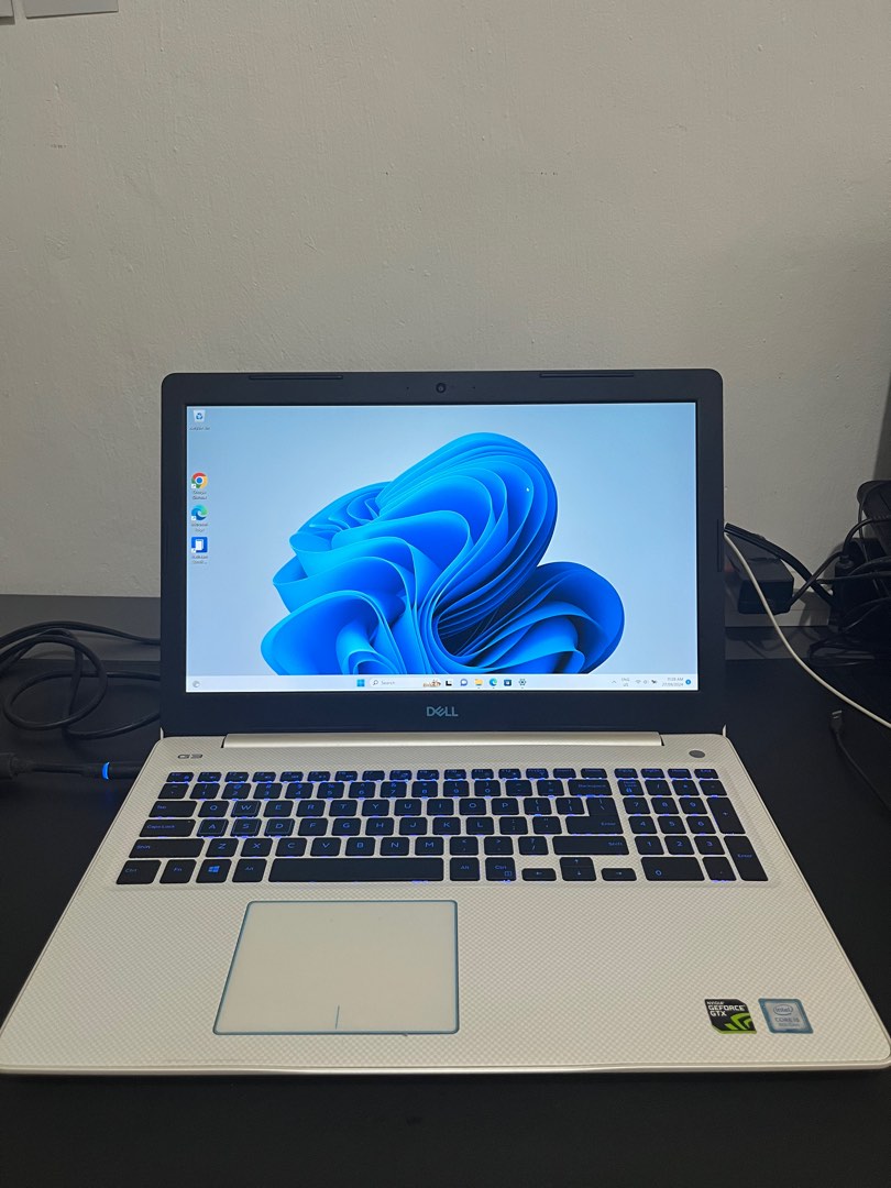 Dell G3 3579 Gaming Laptop (White) i5 8th gen 8gb ram 256gb nvme ...