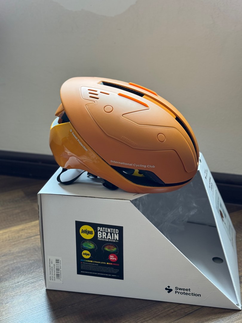 Pas Normal Studio x Sweet Protection Falconer 2 Aero Helmet, Sports ...
