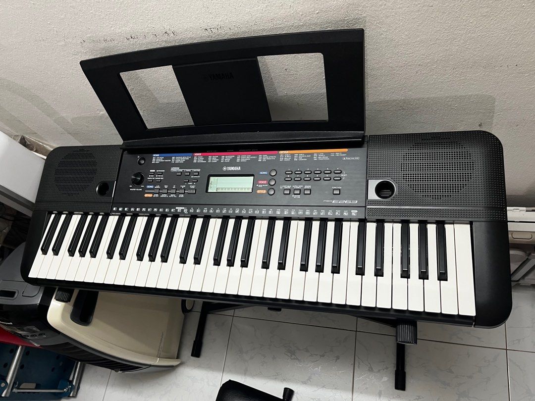 Yamaha PSR-E263 Electronic Keyboard, Hobbies & Toys, Musical Instruments on Carousell