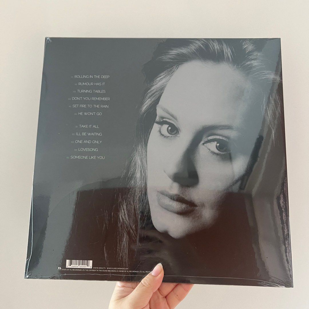 Adele - 21 vinyl, Hobbies & Toys, Music & Media, Vinyls on Carousell