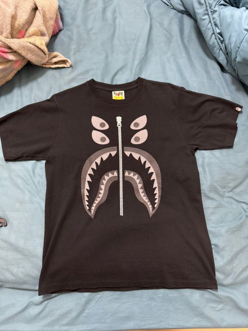 Bathing ape collab bounty hunter, Men's Fashion, Activewear on Carousell