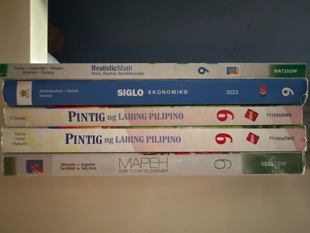 Grade 9 books, Hobbies & Toys, Books & Magazines, Textbooks on Carousell