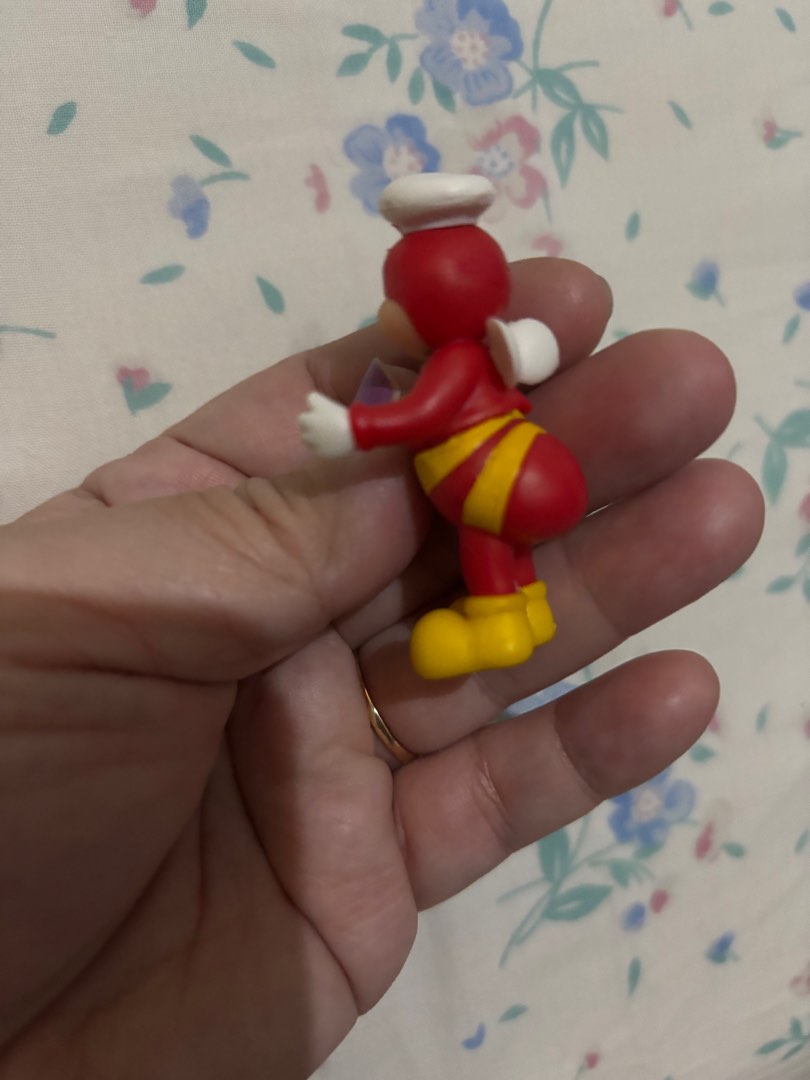 Mini jollibee, Hobbies & Toys, Toys & Games on Carousell