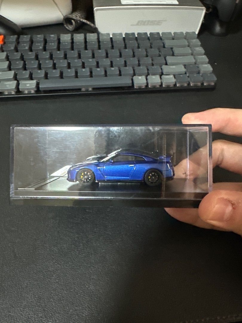 Motorhelix Nissan GTR R35, Hobbies & Toys, Toys & Games on Carousell