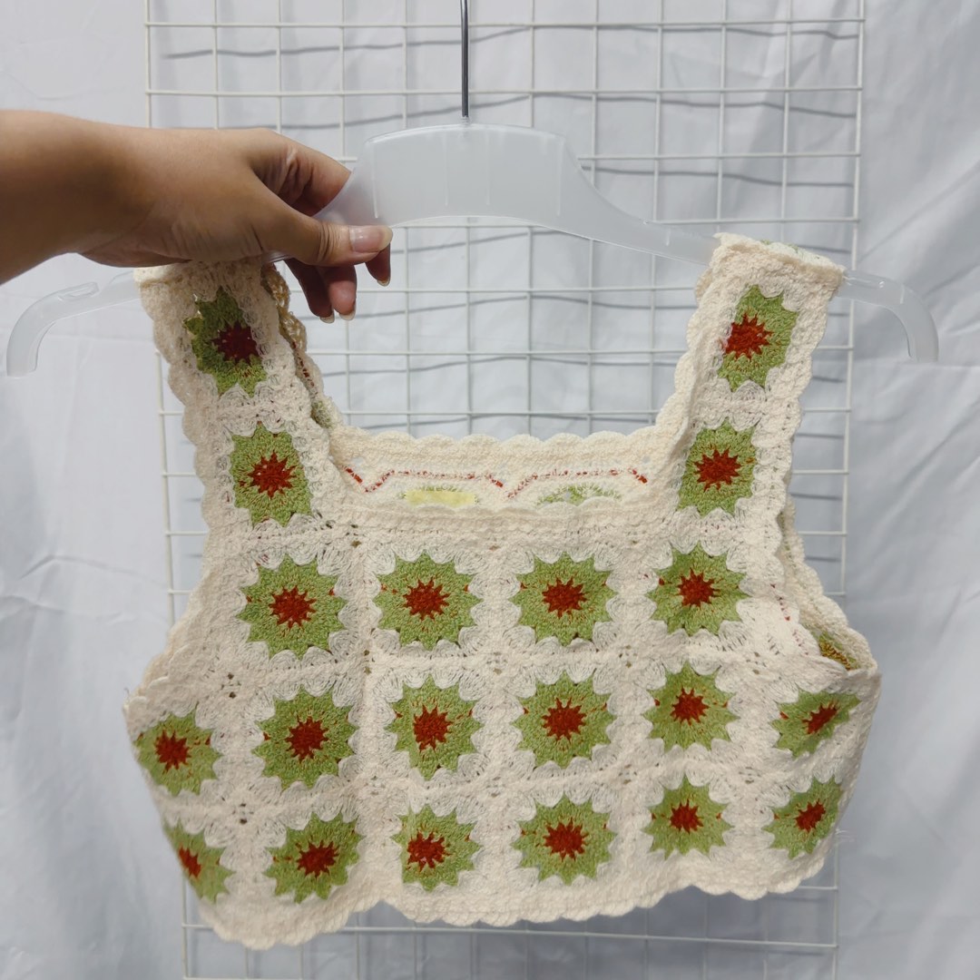 RAJUT KNIT CROP TOP atau OUTER TOP, Fesyen Wanita, Pakaian Wanita ...