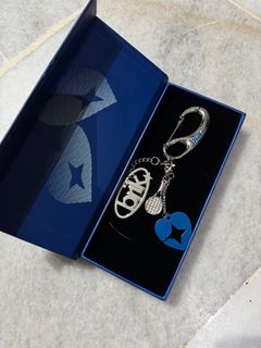 SVG X BRIK CARABINER KEYCHAIN, Women's Fashion, Watches & Accessories ...
