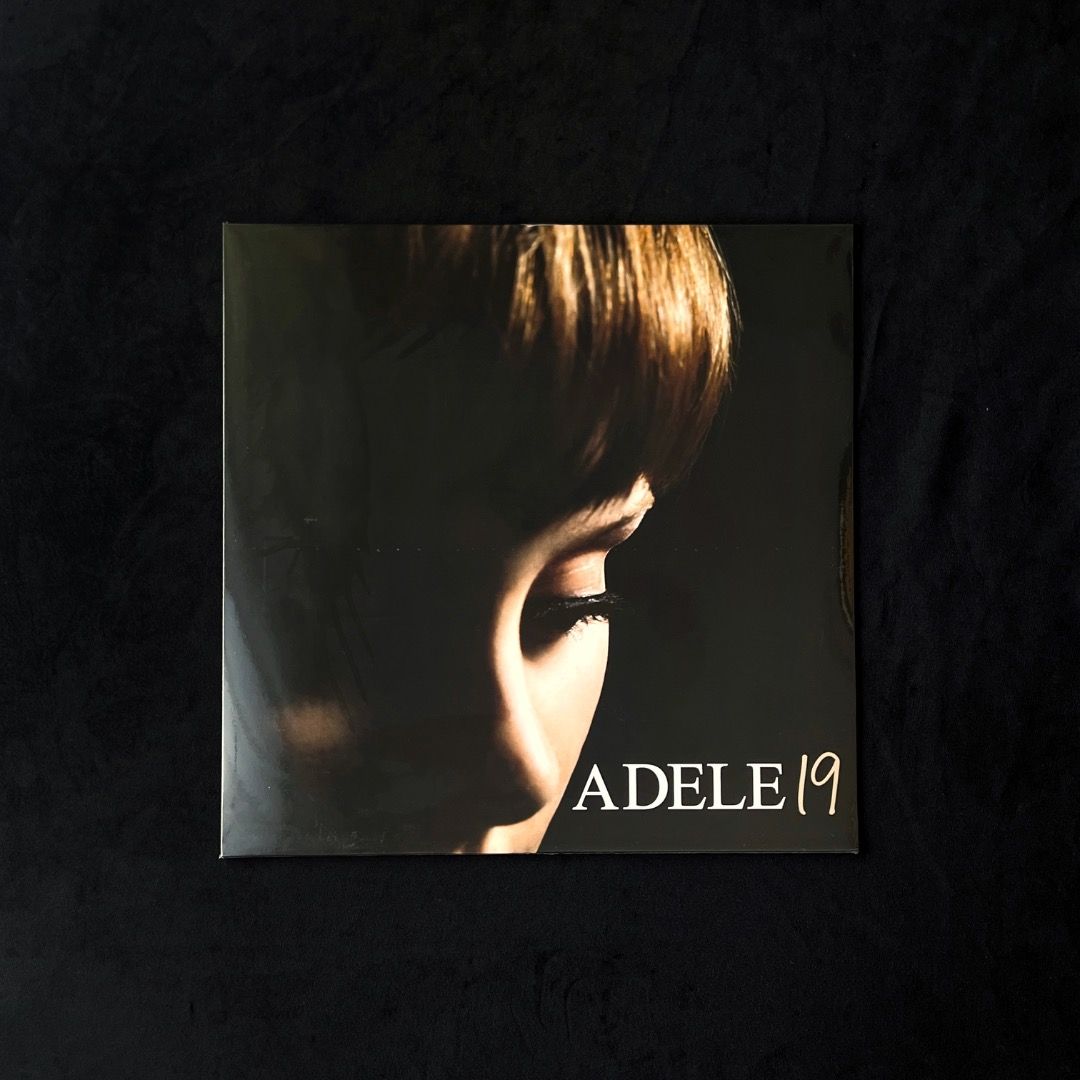【黑膠唱片】Adele - 19 LP, 書籍、休閒與玩具, 樂器、音樂相關, 黑膠唱片在旋轉拍賣
