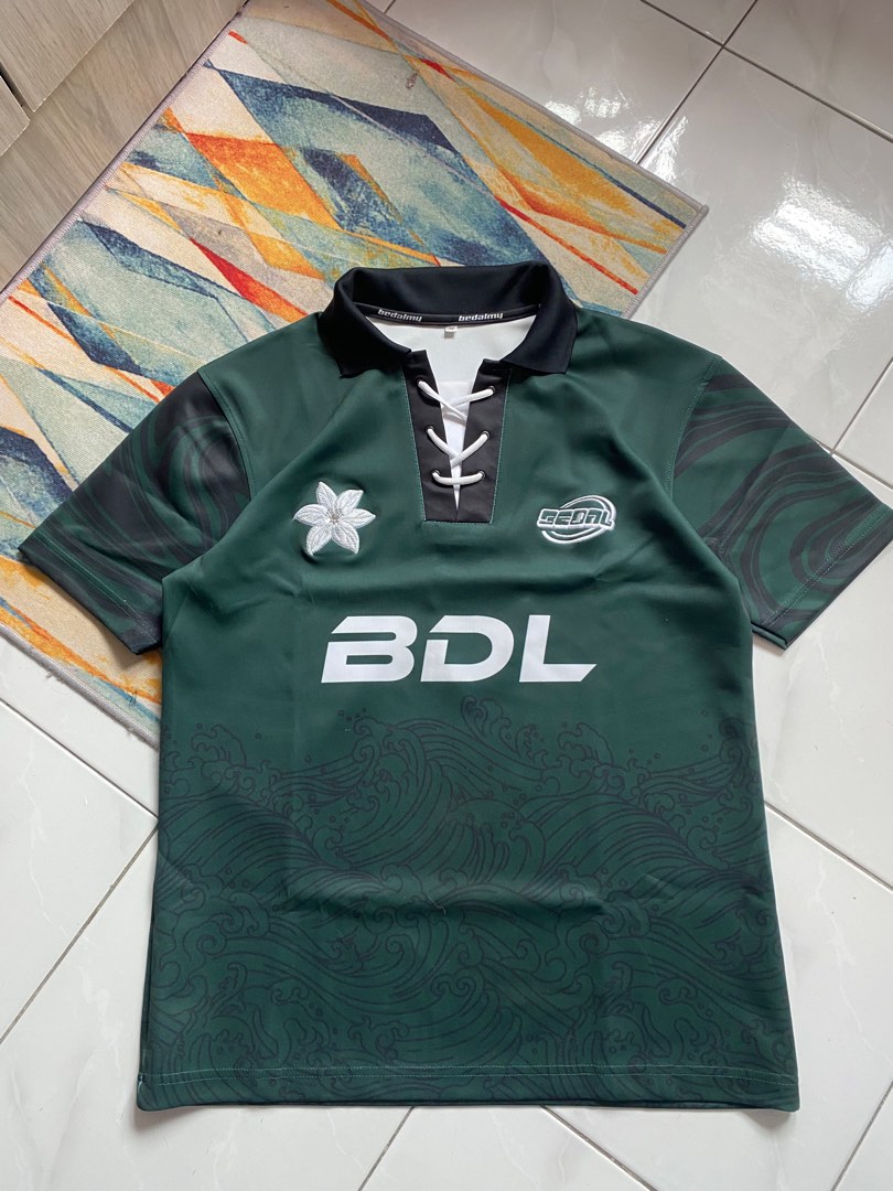 jersey retro bedal my, Men's Fashion, Activewear on Carousell