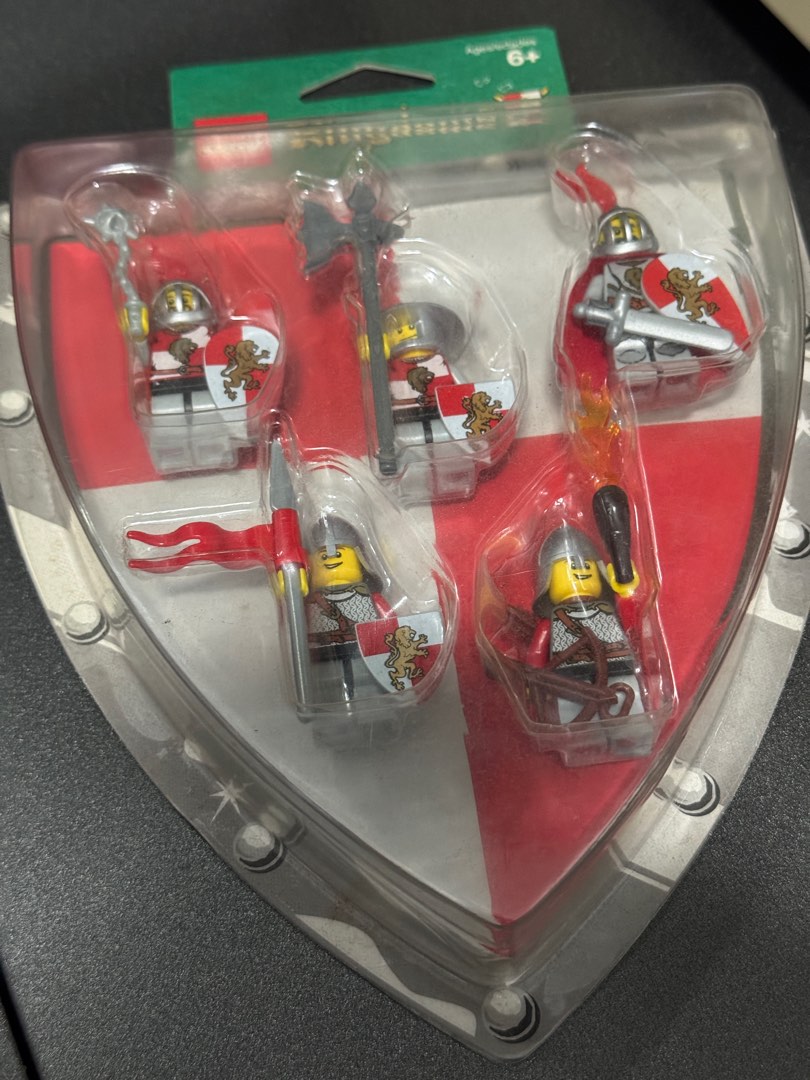 Lego Kingdom 人仔 士兵 852921 城堡, 興趣及遊戲, 玩具 & 遊戲類 - Carousell